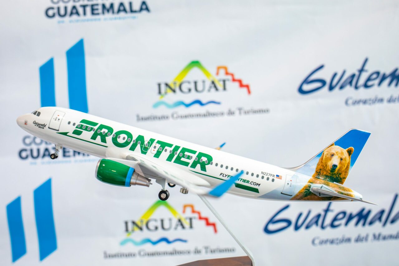 Frontier Airlines inicia operaciones con vuelos sin escalas entre Miami ...