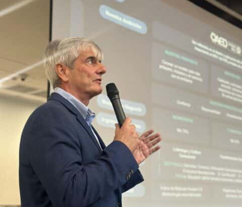 Ramón Mendiola asume la presidencia de la Junta Directiva de AED ...